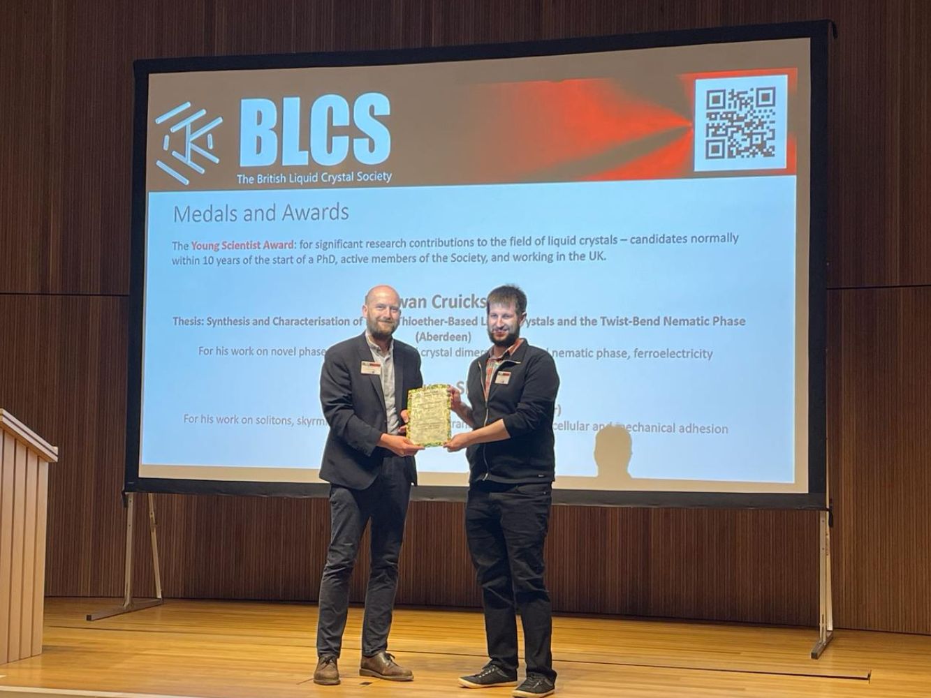 PALS Lecturer wins national young scientist award for liquid crystal ...